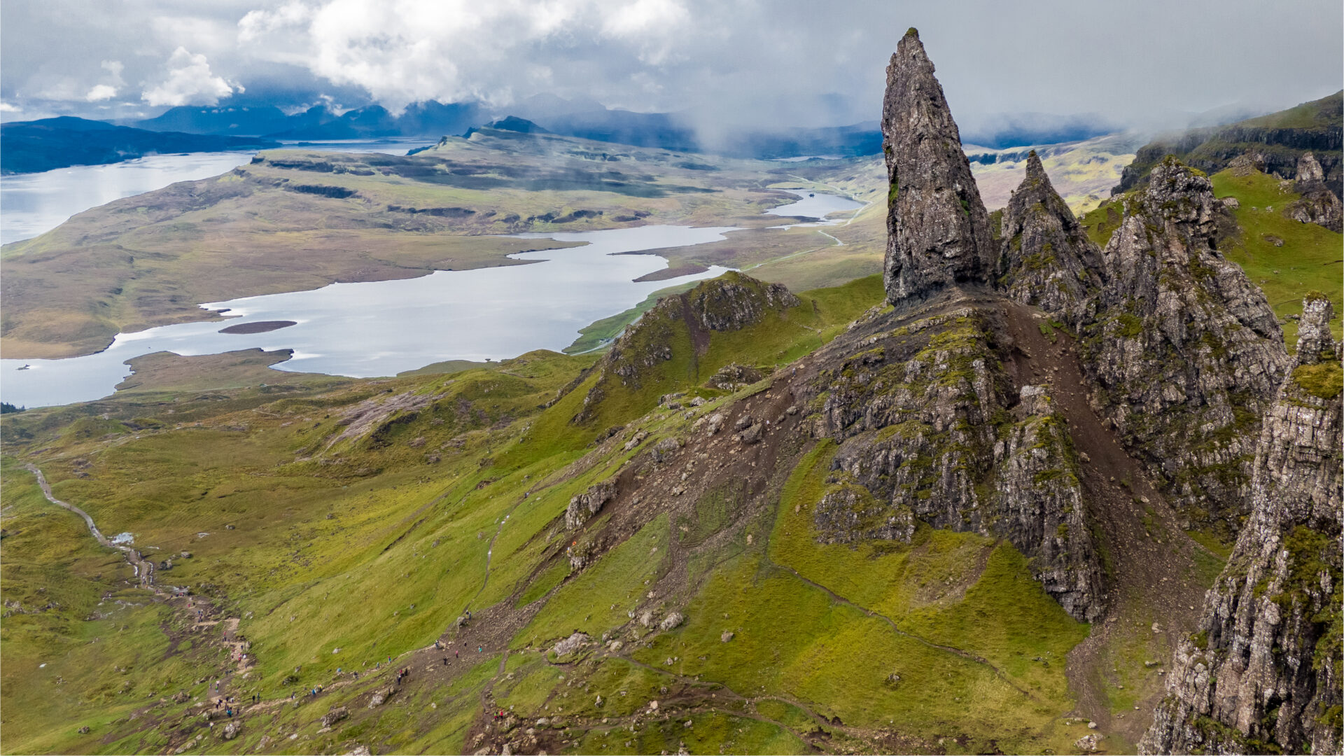 Scotland Itinerary: Edinburgh & The Highlands
